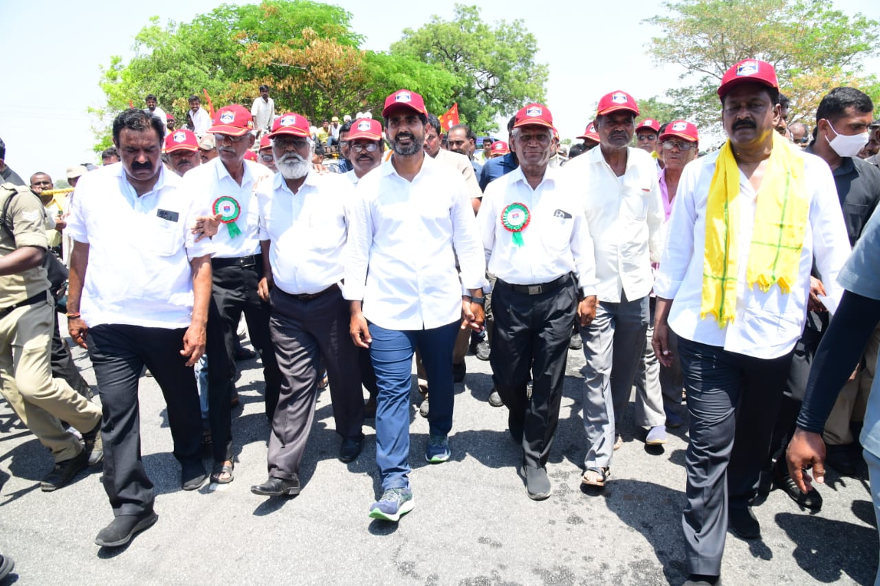 మాజీ సైనికుల భూములను కూడా వైసిపి నేతలు కబ్జా చేశారు - SURYAA
